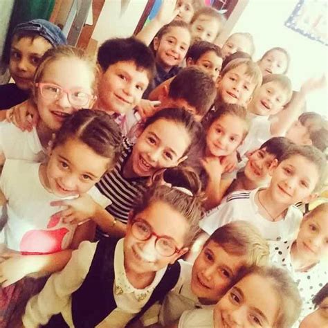 უყოჩაღესი ბავშვები ️ მე 2კლასი მაქოსებური რბენა By სპორტი გორის მეექვსე სკოლა Facebook