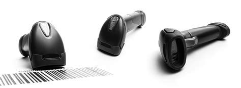 바코드 배경 컬렉션입니다 창고를 위한 독자 레이저 스캐너 흰색 배경에 격리된 소매 라벨 바코드 스캔 제품 코드 데이터 개념입니다