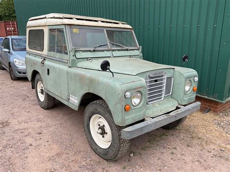 Lot 1 A 1970 Land Rover Santana Swb With Both Soft