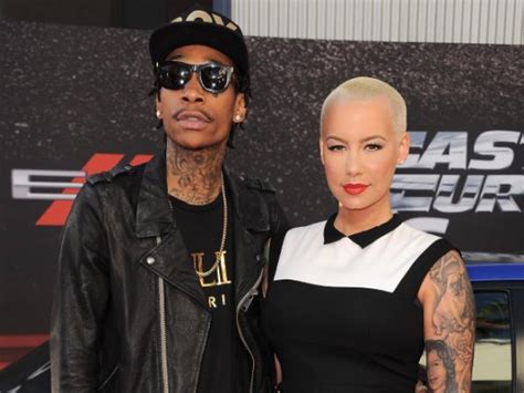 ვარსკვლავების სასიყვარულო ტატუები