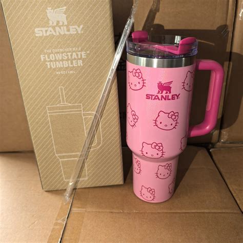 Stanley X Hello Kitty 40 Oz Quencher H20 Flowstate Tumbler