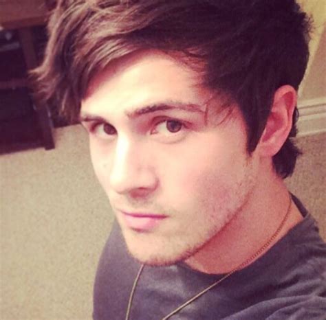 Anthony Padilla The Less Beardy And More Vegan Half Of Smosh Anthony Padilla Anthony Smosh