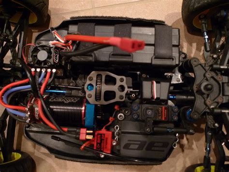 1 8 RC8e Electric Buggy With Tekin BL Setup R C Tech Forums
