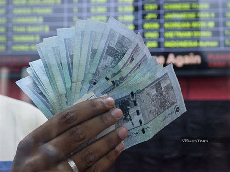 Ringgit Slips Against Us Dollar On Fed Cut Expectations Klse Screener
