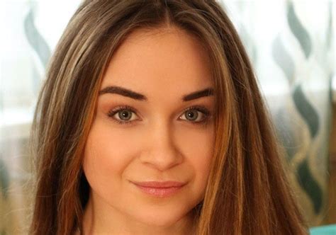 Liza Talbot Biography Wiki Age Height Career Photos And More