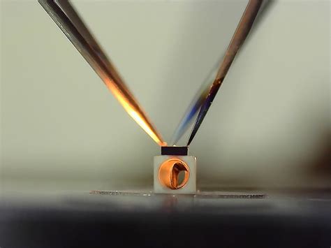 Quand La Micromécanique Révolutionne La Contraception