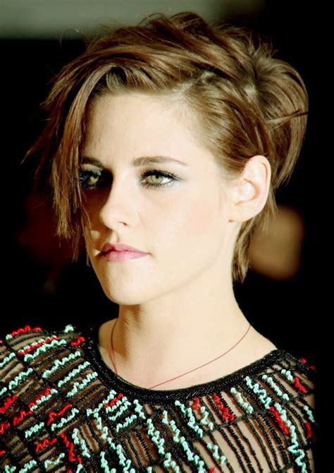 Kristen Stewart Kristen Stewart Hair Layered Hair With Bangs Kristen Stewart Style