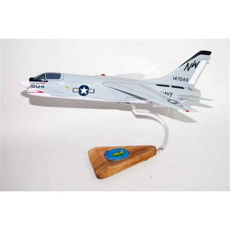 Vsf 86 Gators F 8 Crusader Model Vought F 8 Crusader 18 Mahogany Scale Model