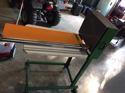 Self Leveling Table On Wheels Press Trading Denmark Aps