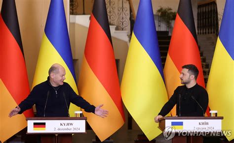 우크라 찾은 숄츠 러 철수해야…젤렌스키 獨 지원지속 요청 나무뉴스