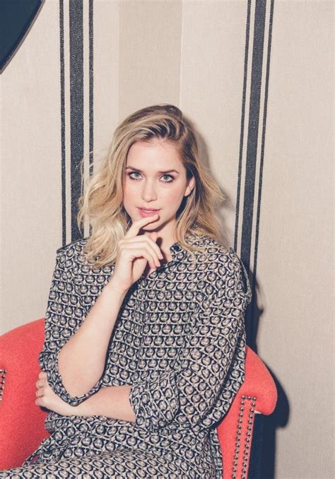 Elizabeth Lail Hot Pics Elizabeth Lail Elizabeth Actresses