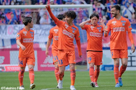 新潟MF三戸舜介の鮮やかなゴールが大絶賛パスからポストを経て股抜き決める もよくりライフ