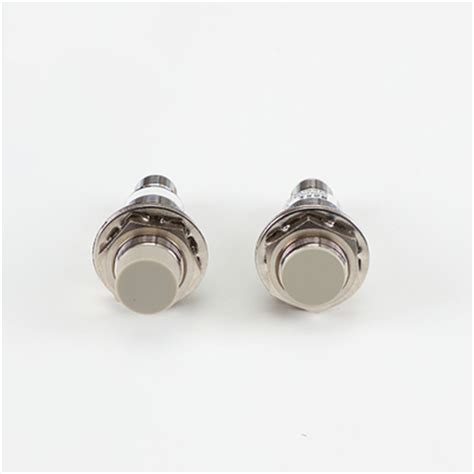 Metal Tube Cylindrical Inductive Proximity Sensor 10 30vdc Dc 3 Wire