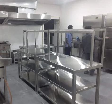 Stainless Steel Kitchen Table For Restaurant Size 36x24 Inches At ₹ 13000 In Secunderabad