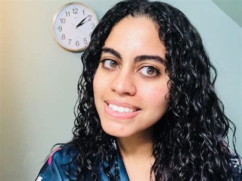 Honey Cleansing Is The ONLY Thing That Calms My Skin From Purging HipLatina