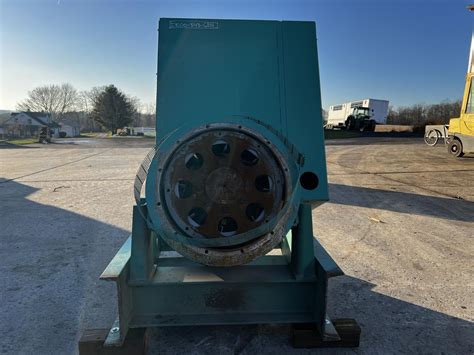 Onan Gen End With Controller And Breaker 200 Kw Good Used