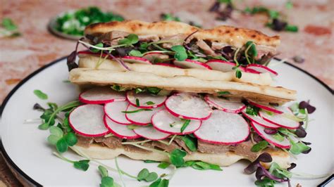 Seared Ahi Tuna Flatbread Sandwiches Recipe
