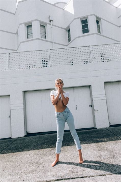 The Beauty Of Simplicity C Heads Magazine