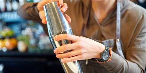 Master The Cocktail Shaker Tips And Tricks