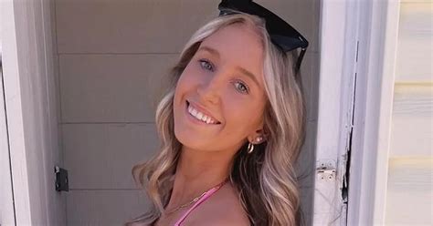 Woman Told To Change Inappropriate Top By Disney World Staff As It S Too Revealing Daily Star