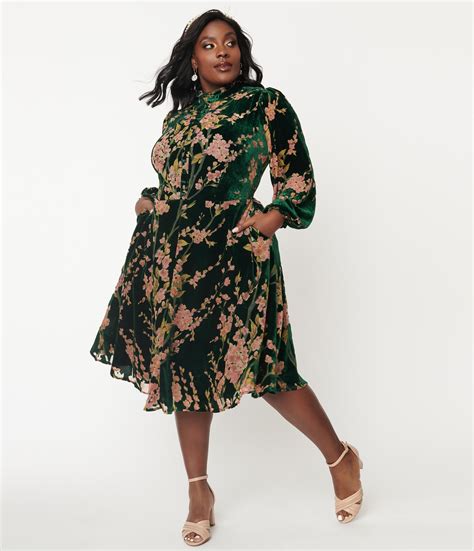 Unique Vintage Plus Size Black And Red Floral Print Deirdre Shirt Dress