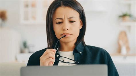 Interview Wisdom: 11 Red Flags That Warn You It's Not a Job You Want - Frugal Rules