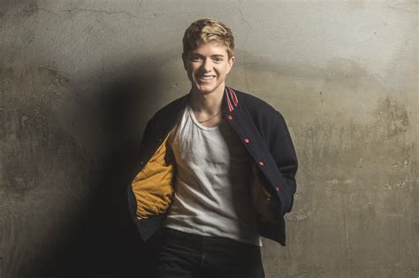 Mae Martin Books North American Stand Up Tour │ Exclaim