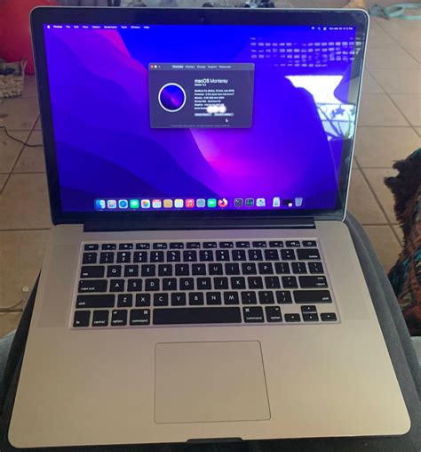 I Had Updated My Moms Old Mac For Her To Monterey Using Opencore It