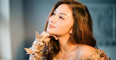 Misteri Buah Dada Ariel Tatum Yang Kadang Terlihat Besar Dan Kecil