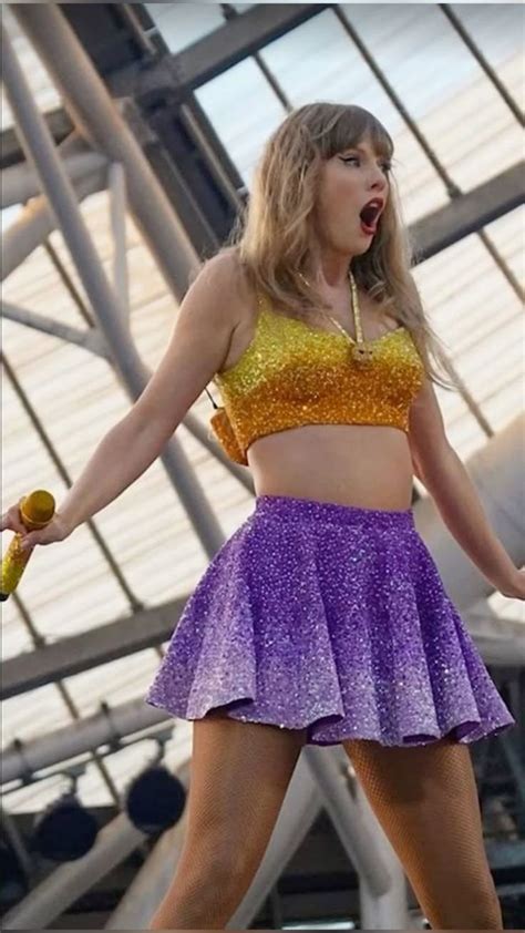 Taylor Swift The Eras Tour 1989 Era New Two Piece Set Outfit💛💜 Yellow