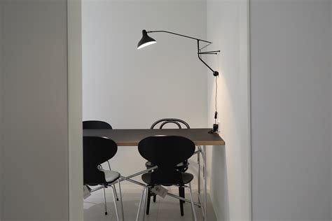 선의 간결함에 블랙 포인트 미니멀을 지향하는 부부의 집 라이프스타일 슈퍼앱 오늘의집