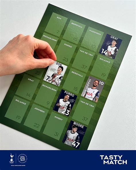 파리바게뜨 들어는 본 적 있나 환상의 초코초코 마시멜로우 조합😍 진~한 초코가나슈 케이크 속 달콤한 마시멜로우가 쏙쏙 달콤함 가득 담아 내 마음을 전해요 초코