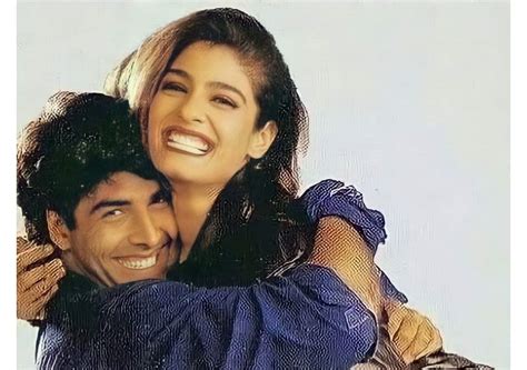 Akshay Kumar Raveena Tandons Love Affair Netizens Note Unusual