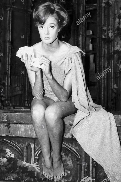 Maggie Smith Feet