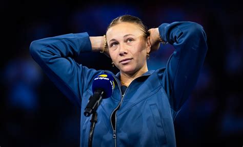American Tennis Star Amanda Anisimova Shows Off Major Sideboob In