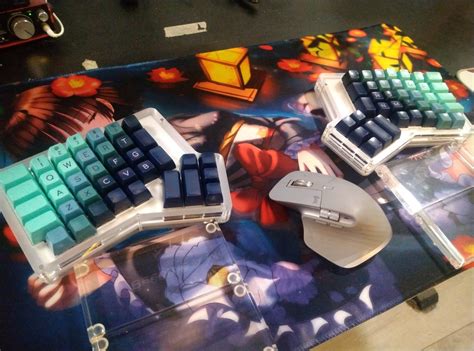 W Ergo Split Keyboard