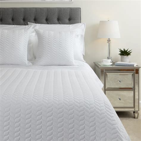 Cotton Quilted Leaf Pattern Throw Pure White Hampton And Astley