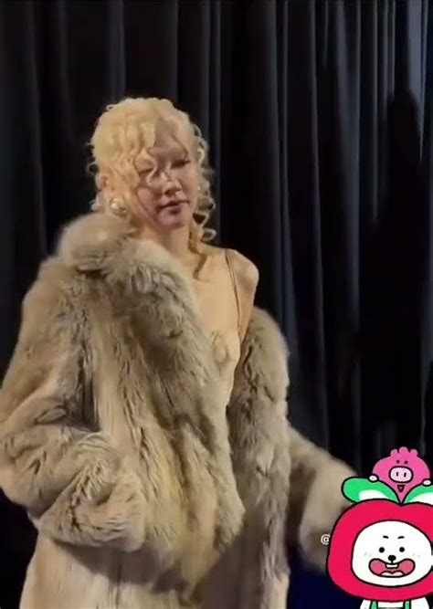 로제 차은우 생로랑 Youtube