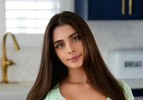 Who Is Tru Kait Age Bio Career Onlyfans Family Net Worth