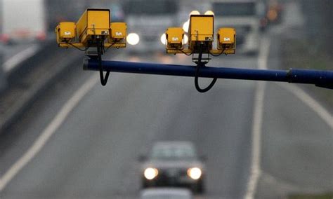 Now Brussels Forces 60mph Speed Limit On M3 Drivers Three Mile Sector Will Be Monitored By