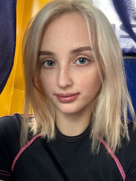 Freckled Enough To Be Your Girlfriend R Freckledgirls