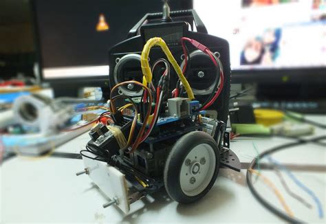Cc Robot Simulator เรียนรู้การเขียนโปรแกรมควบคุมหุ่นยนต์ด้วยโปรแกรม