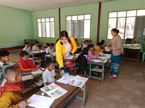 မိုင်းခုတ်မြို့၌ ၇၆ နှစ်မြောက် လွတ်လပ်ရေးနေ့အထိမ်းအမှတ် သတင်းစကားလက်ကမ်းစာစောင်များ အခမဲ့ဖြန့