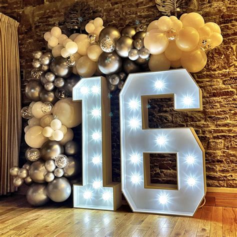 LED Light Up Numbers Number 16 SIXTEEN Cardelium At Halifax