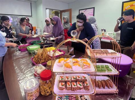 Pathology And Clinical Laboratory M Sdn Bhd Company Overview And Details Maukerja