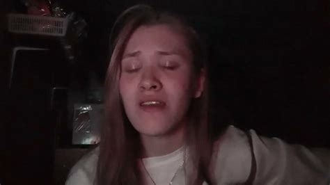 Алена Швец Две девочки кавер на гитаре By Makarelya аккорды Youtube