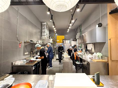 รีบไปก่อนคิวจะยาวกว่านี้ กินราเมง เส้นสด แบบจุ่ม Tsukemen Tsuke Soba Sense Park Silom