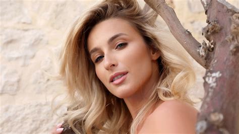 Cara Mell Desktop Wallpaper 1920x1080