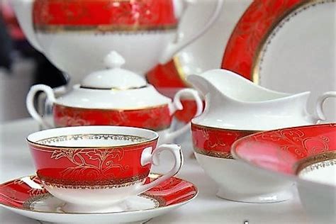 Луксозни червени чинии по избор костен порцелан използваем в съдомиялна машина