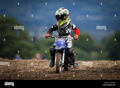 Barley Stubble Grass Tracking Is A Fun Relaxed And Safe Environment To